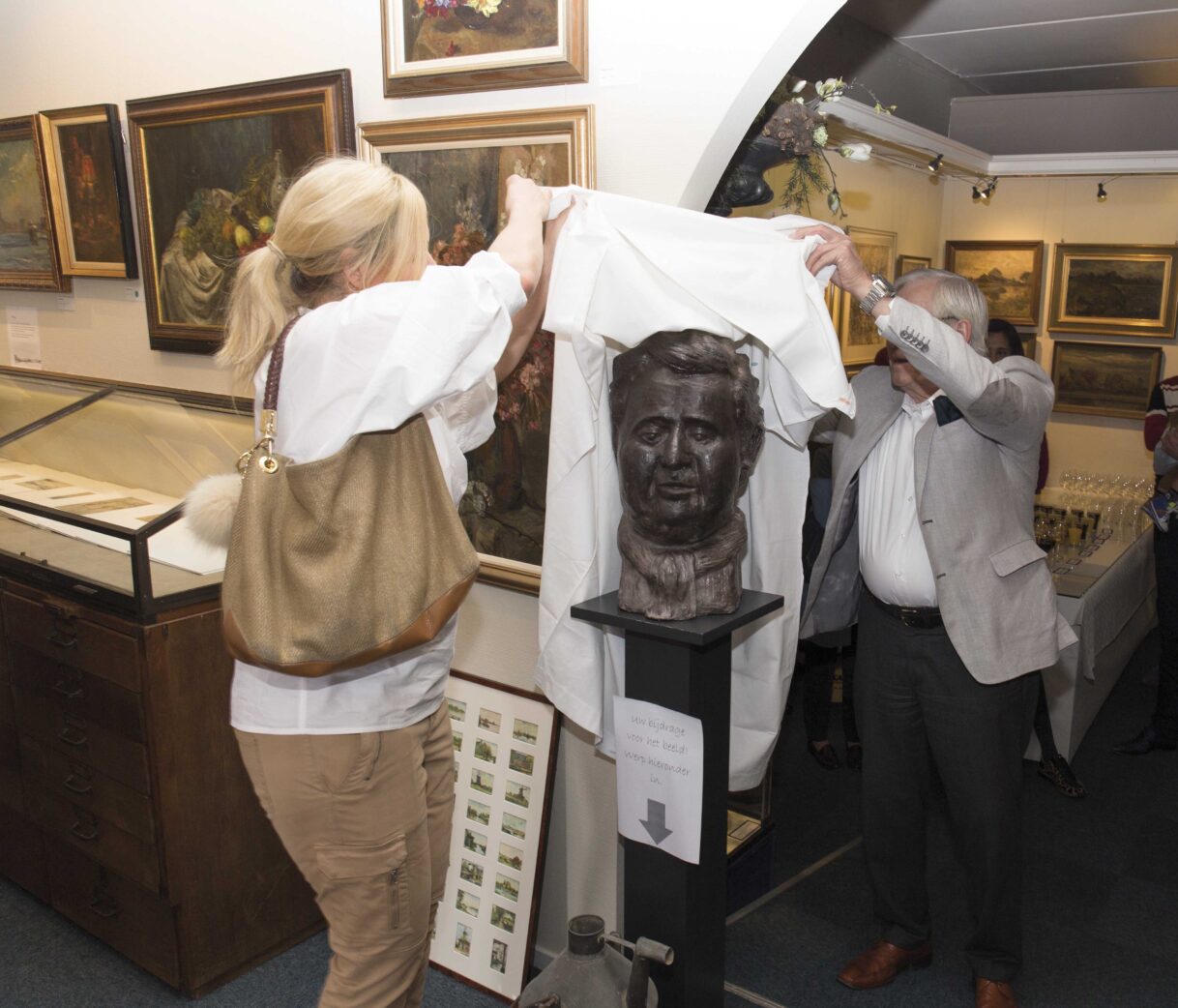 Borstbeeld Chris Jansen - Willem Jansen Stichting